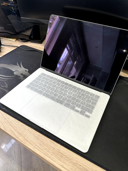 MacBook Air M2 15