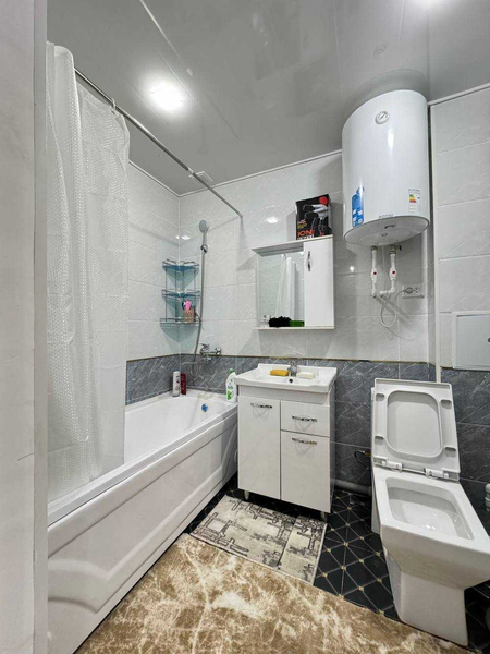 2 xonali 81m² 3-qavat uy sotiladi