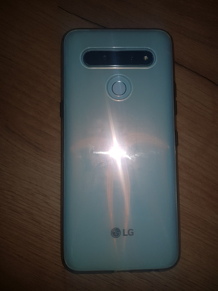 Продам LG Q61 (4/64) ИДЕАЛ