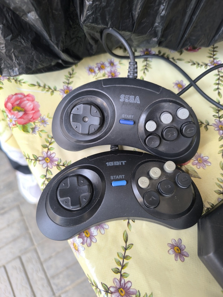 Sega mega drive  идеальном состоянии