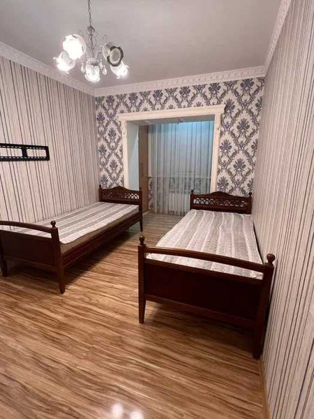 Срочно сдается 4/5/5 квартира 120 м²   Ор-р: МВД,Корзинка  (ХМЕ)