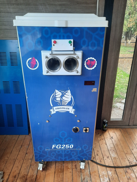 FRIGOLUX FG250. 380 v. 2023 г.Фрейзерный аппарат для мягкого мор. Б/у