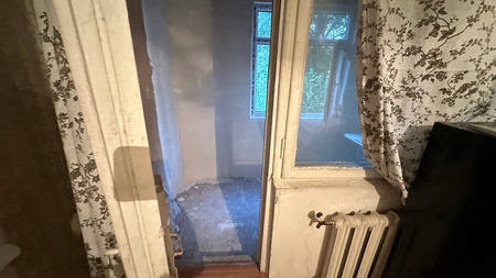 Продаётся Чиланзар 11 1/4/4 балкон 1.5х3