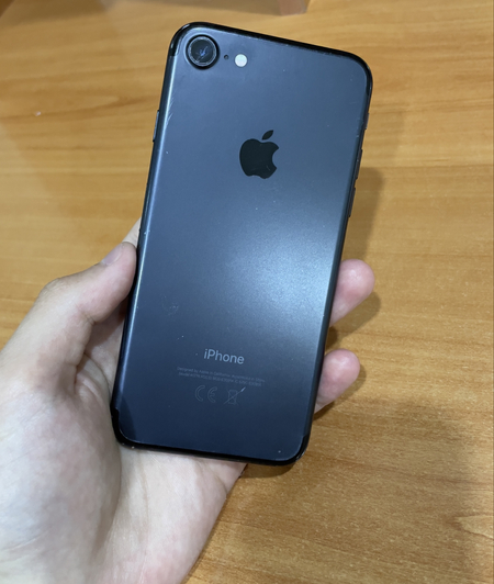 iPhone 7 va Redmi 4x