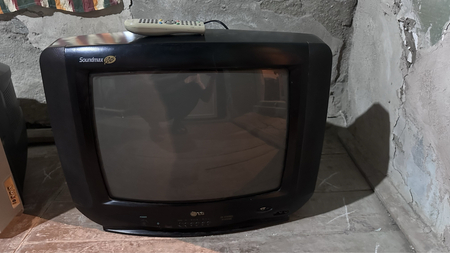 Televizor va Komp monitor