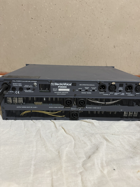 Electro-Voice P-3000 Usilitel