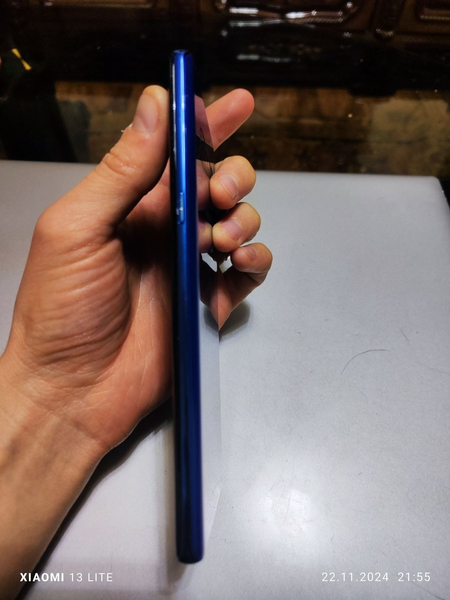 Samsung Note 8 6/256gb xolati ideal srochna sotiladi
