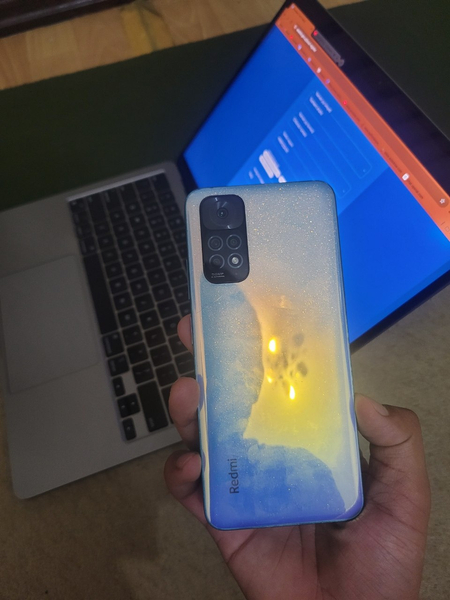 Redmi not 11 sotiladi zudlik bn aloqaga chiqing .