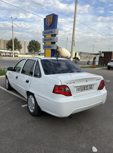 Sotiladi chevrolet nexia 2 1,6 donc 2010