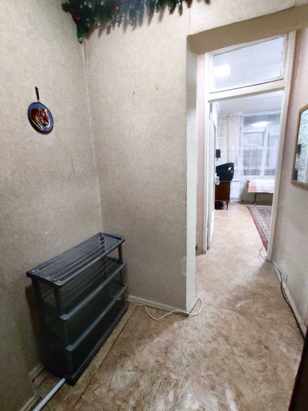 Срочно! На Бобуре - 2х ком, 56 м², с ремонтом + частично с мебелью