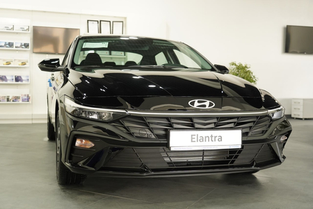 Hyundai Elantra 2024