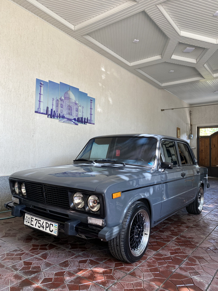Vaz 2106 shaharda bitta bogani sotladi