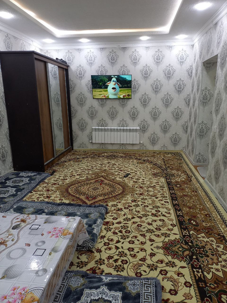 Zangiota tumani Turkiston MFYda 4sotix hovli sotiladi. Mo'ljal 30makta