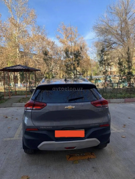 Tracker 2 premier 2023 года
