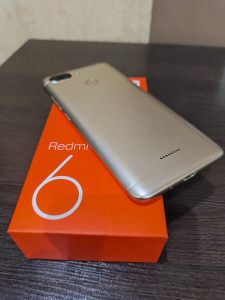 Продам Redmi 6 3/64 gold Global version
