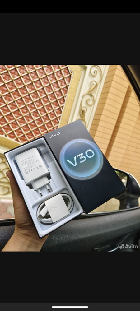 Vivo   V30 5G 24/256 Snapdragon 7gen 3 kuchli prosesor.