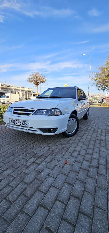 Srochno sotiladi nexia 2 2011-yil
