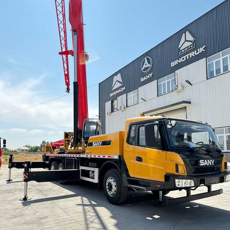 AVTOKRAN SANY 30 tonnalik. Model: STC300T