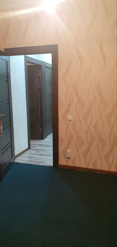 Срочно продаётся шикарная 3комнатная квартира на 1этаже с 6метровым ба