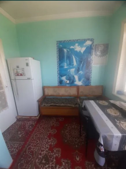 Гунча продам .Т. Рядом Поликленика балкон 2*6