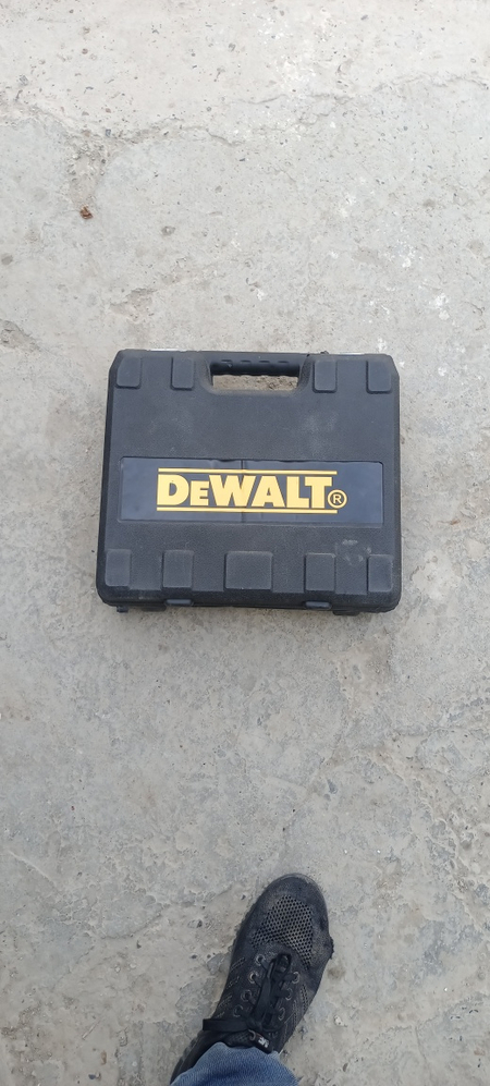 Shrupovyort DeWALT