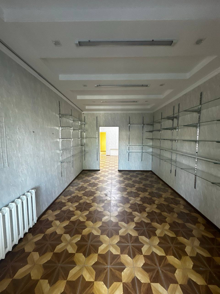 Чиланзар 12 Квартал 1-Линя Продаётся Нежилой