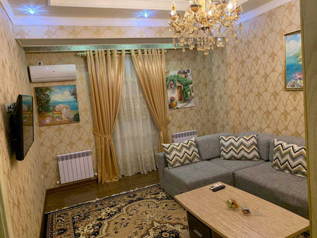 ЦУМ • Космонавты • 3-комн • 80 м² • этаж 2/5 • [ИБ:002]