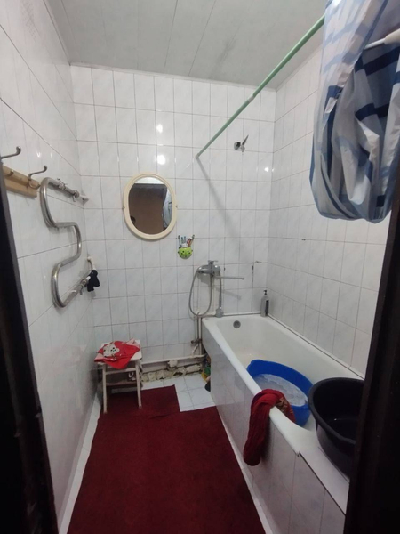Продаётся Сергили-7 4/4/5 балкон2х6 94м²