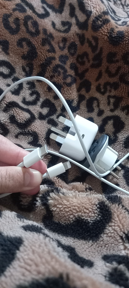 Iphone zaryadchi (galofka kabel) orginal