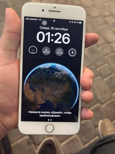 Iphone 8 plus 64gb