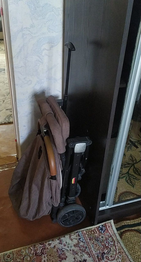 Продается коляска складная