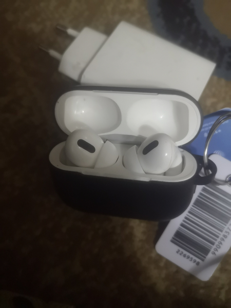 Apple AirPods 3  Pro