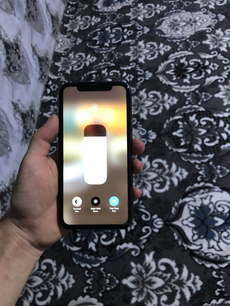 Iphone 11 sotiladi !