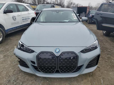 BMW i4 G26 Kapot va oldi qanotlar