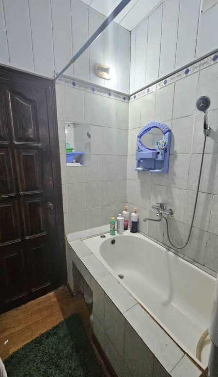 Срочно продаётся квартира в Ташкенте 2/1/4 ,Юнусабад (J2717)