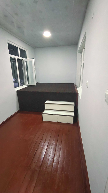 Геофизика 2/2/2, кирпич, 45 м², состояние среднее, не дорого