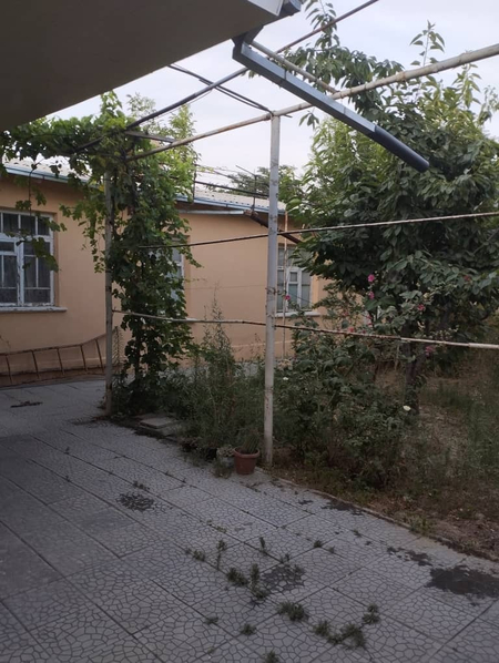 Дом за горбольницей