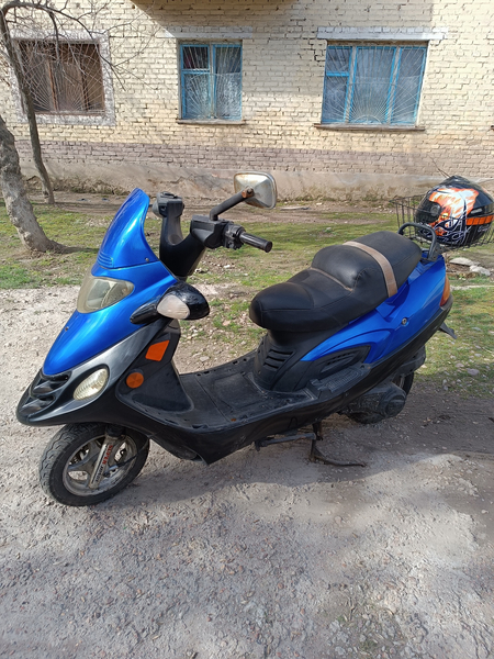 Продается скутер Ирбис