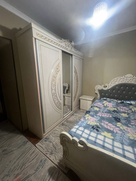 Срочно продам квартиру сергели 8 2/1/9 огород  чистая с меб 57500&