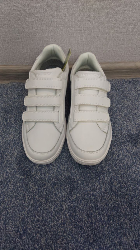 Новые кроссовки Skechers лоферы loafers размер 42