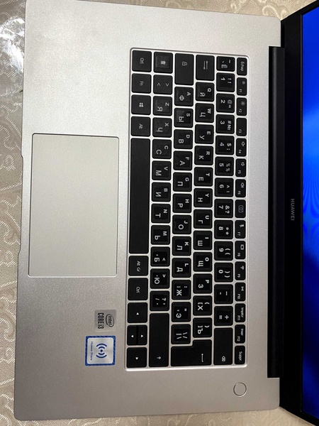 Ноутбук Huawei d15 core i3