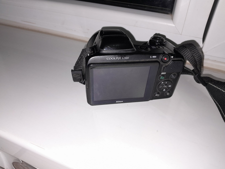 Nikon  coolpix l320