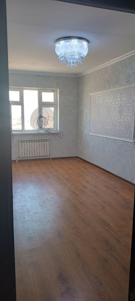 Kvartira sotiladi.Yangiyol shahar.25 000.Ipoteka bor
