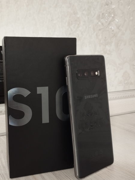 Samsung galaxy S10 Vetnam 8/128 karobka dakument