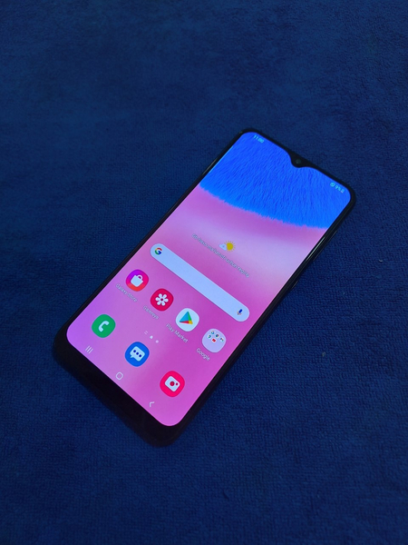 Samsung A30 S sotiladi