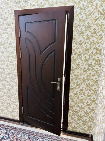 Продаются  двери