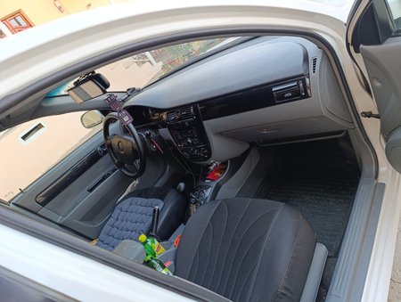 Lacetti Srochna sotiladi