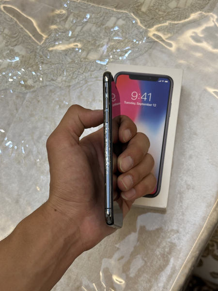 iPhone X 64gb kar/dok ochilmagan