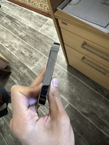 Iphone 12 pro LL/a