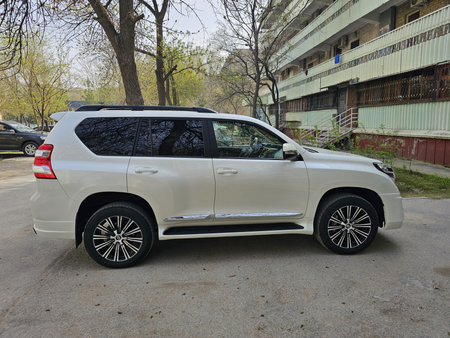 Srochna sotiladi LAND CRUISER PRADO 150talik